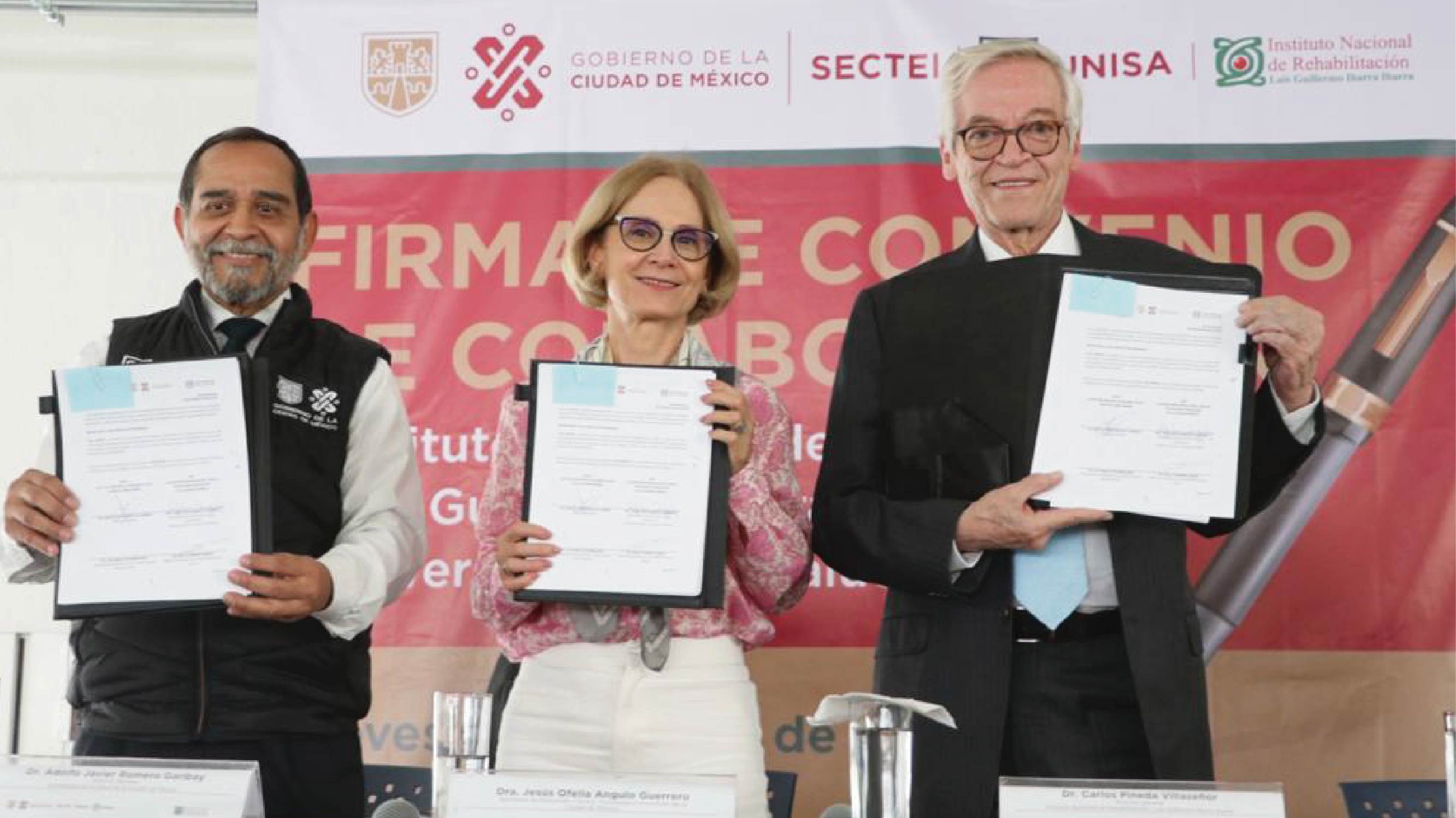 Firma Convenio de Colaboración UNISA INR